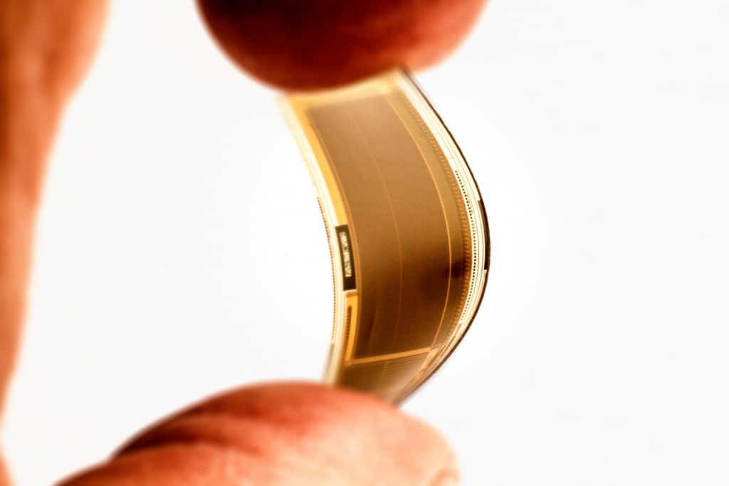 NEXT Biometrics Introduces Standard compliant Smart Card With Flexible