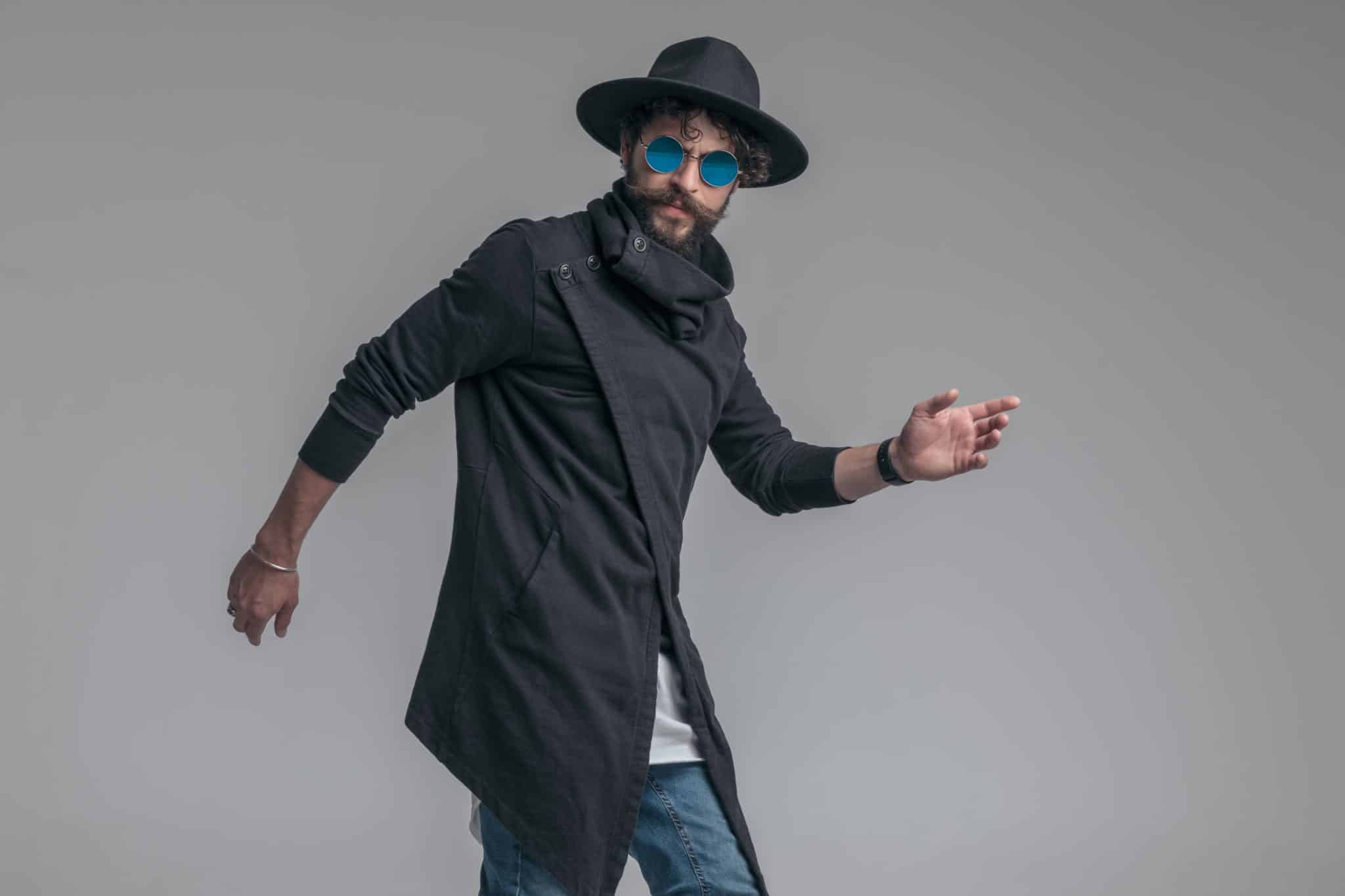 Move a little to your left. Turn your head. Perfect! Recreating crimes ...